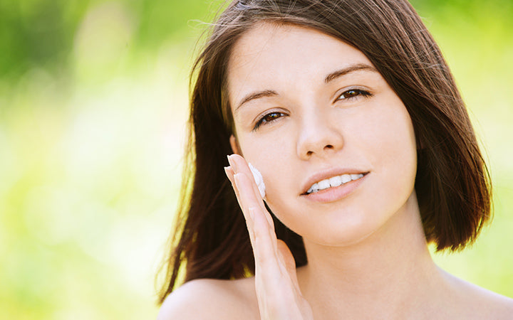 How To Fight Skin Issues In Teenagers + Useful & Quick Tips – Vedix